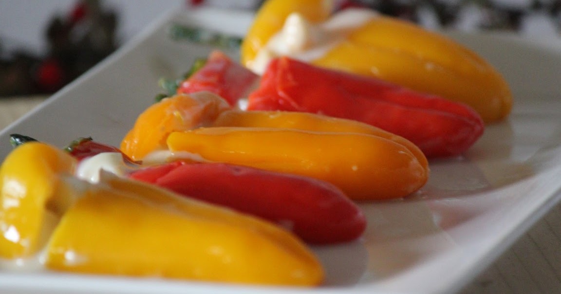 Mini pimientos rellenos de bechamel y huevo duro