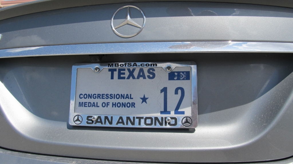 Rock-Oak-Deer: Veteran's Day 2017: A rare license plate