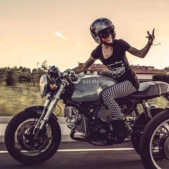 CAFÉ RACER GIRLS - SEPTEMBER 2016 - Cafe racer, scrambler and custom ...