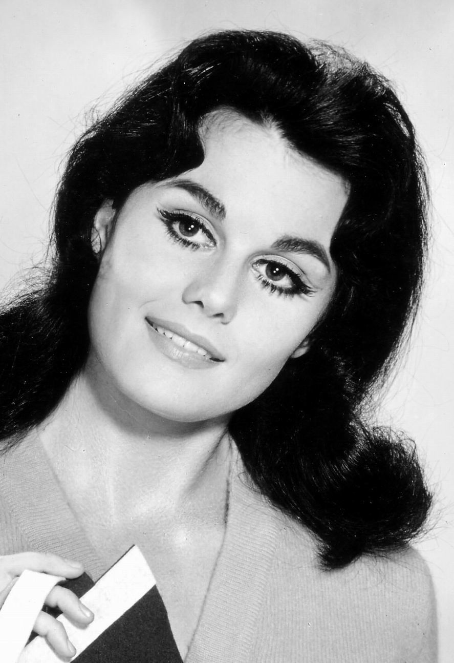 Slice of Cheesecake: Sharon Hugueny, pictorial