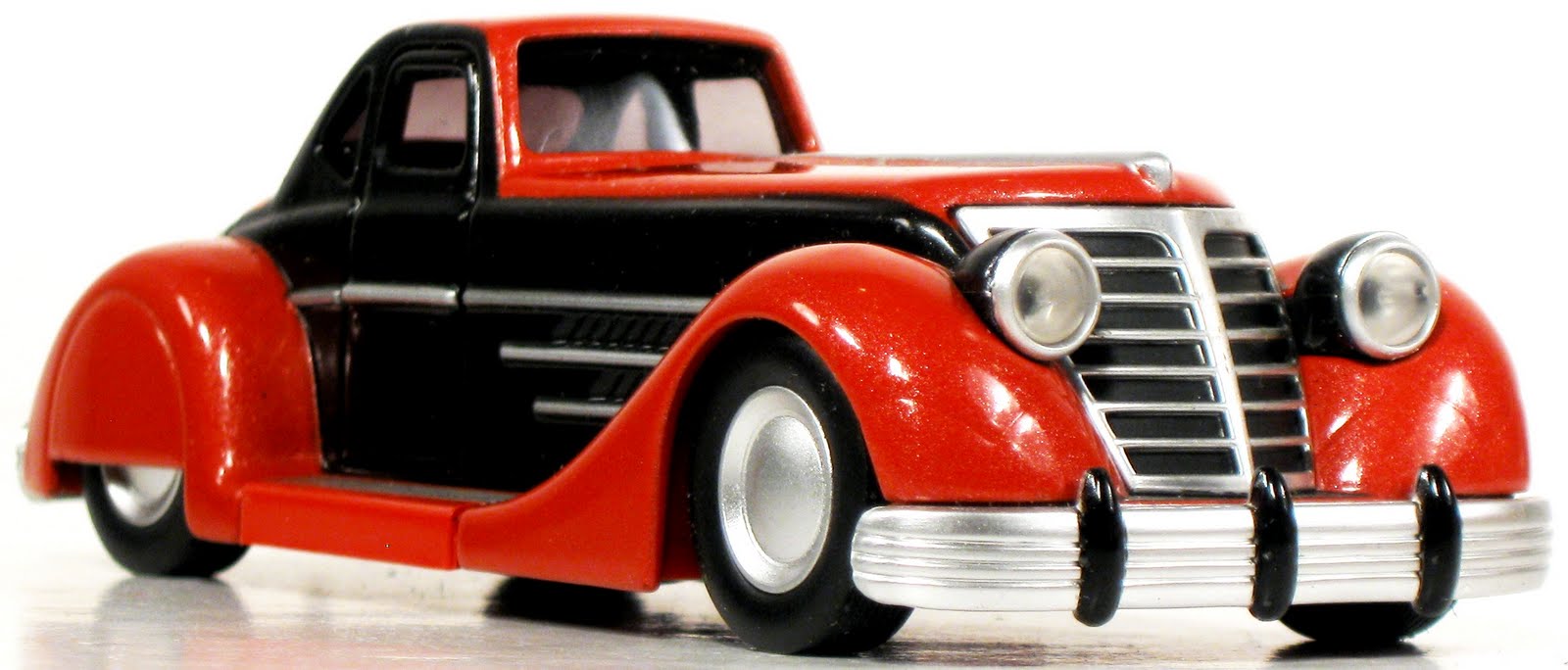 Toys and Stuff: Corgi #77361 1930s Batmobile - Chassis Art Collection