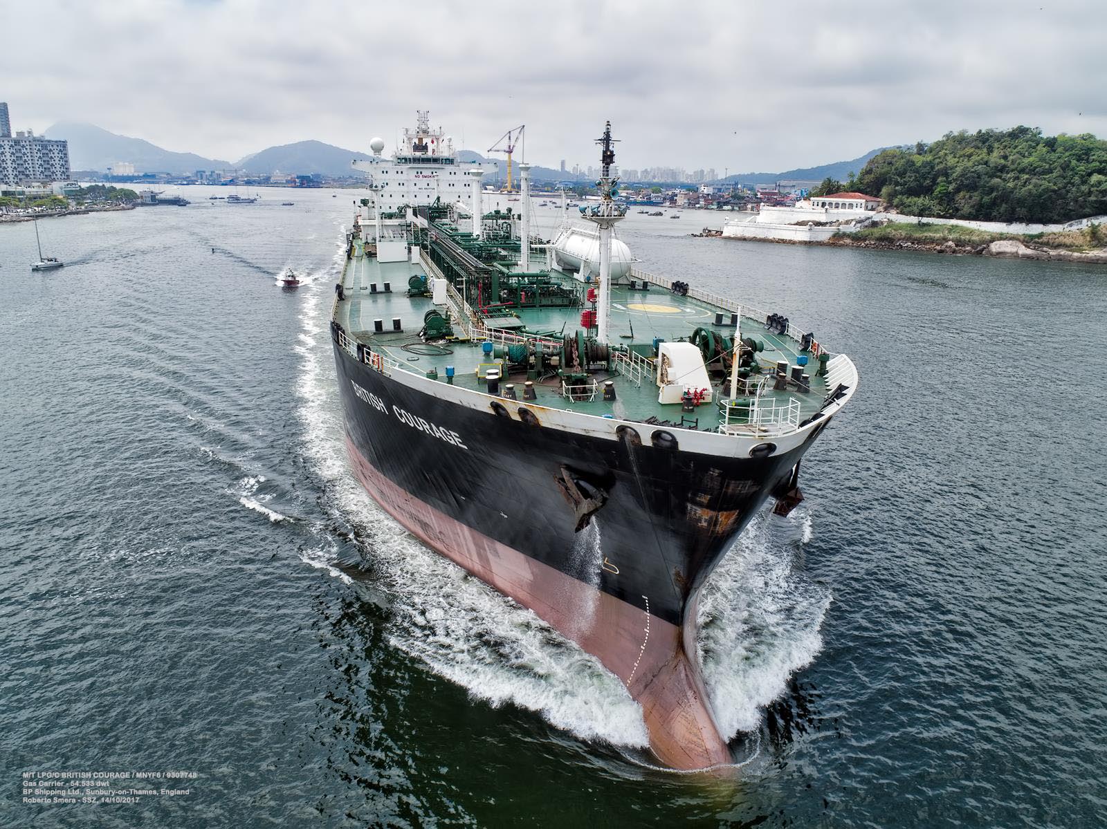 Santos Shiplovers: M/T LPG/C British Courage / MNYF6, Leaving Santos ...