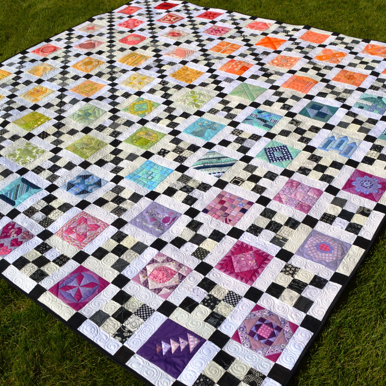 Happy Quilting: Splendid Sampler Finish!!!