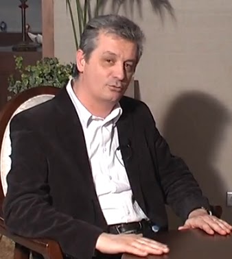 o iakxos : ΤΖΙΜΑΚΟΣ ΠΑΝΟΖΑΧΟΣ : " ME ΛΕΝΕ ΡΙΖΟ ..."