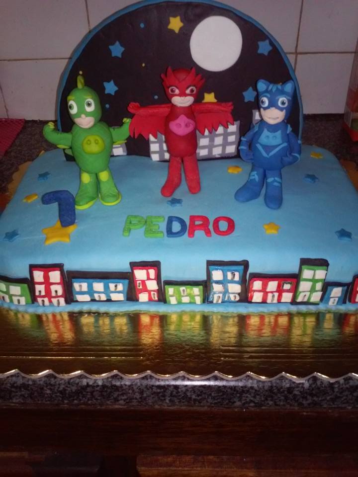 Katia Bolos - Évora: BOLO " PJ MASKS"