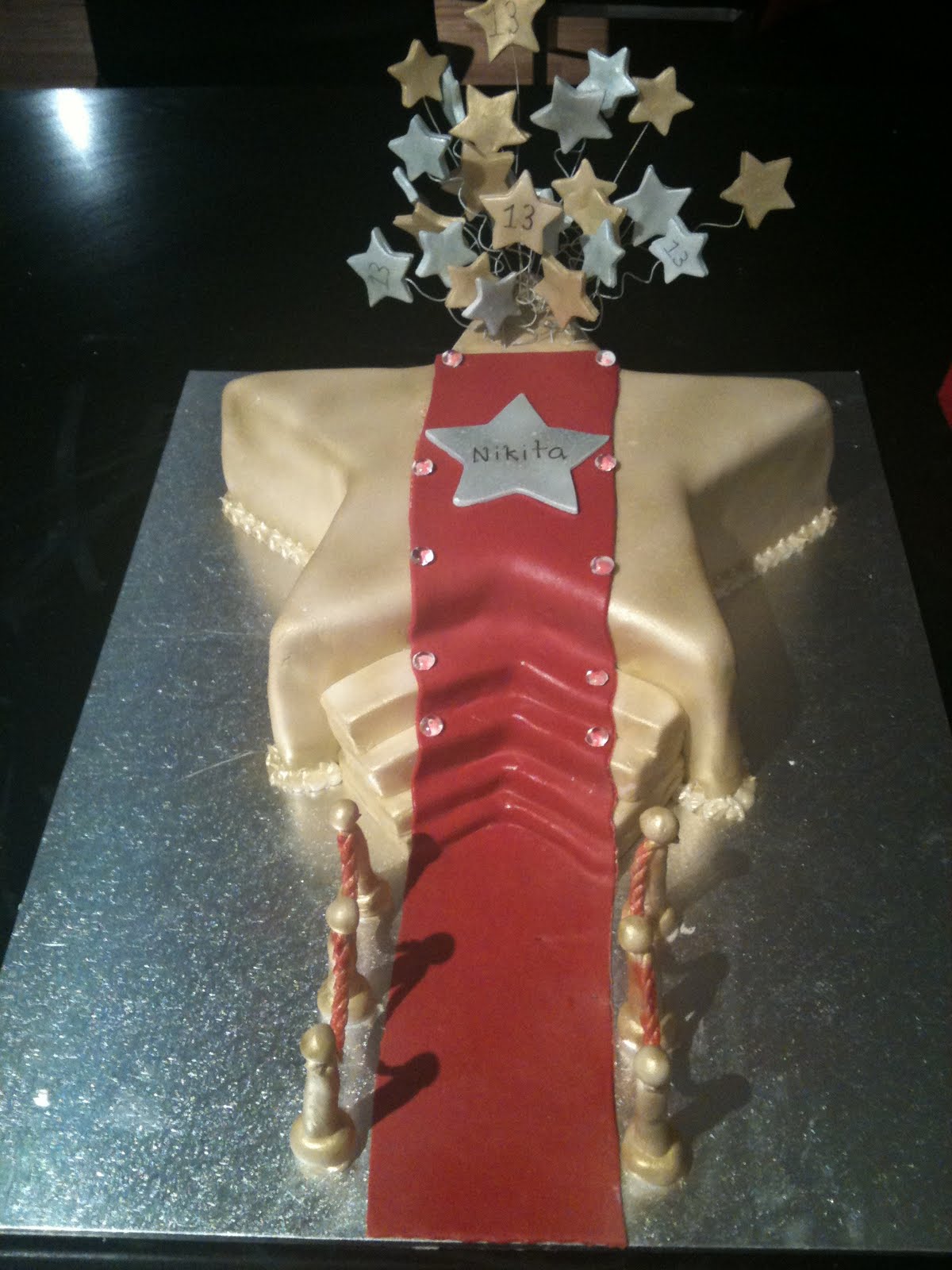 Tanya's Cakes: Red Carpet Star is born