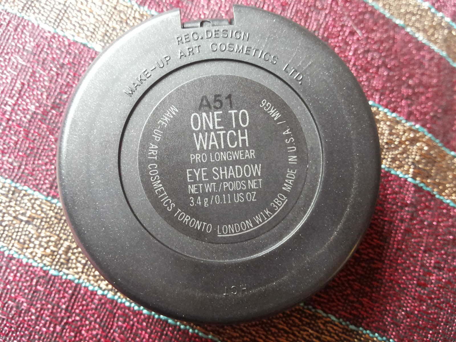 Crazy Bout MAKEUP: MAC Pro Longwear Eyeshadow, One To Watch