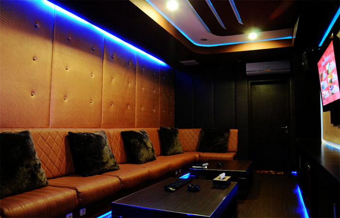 D'LIGHT Family Karaoke: Room