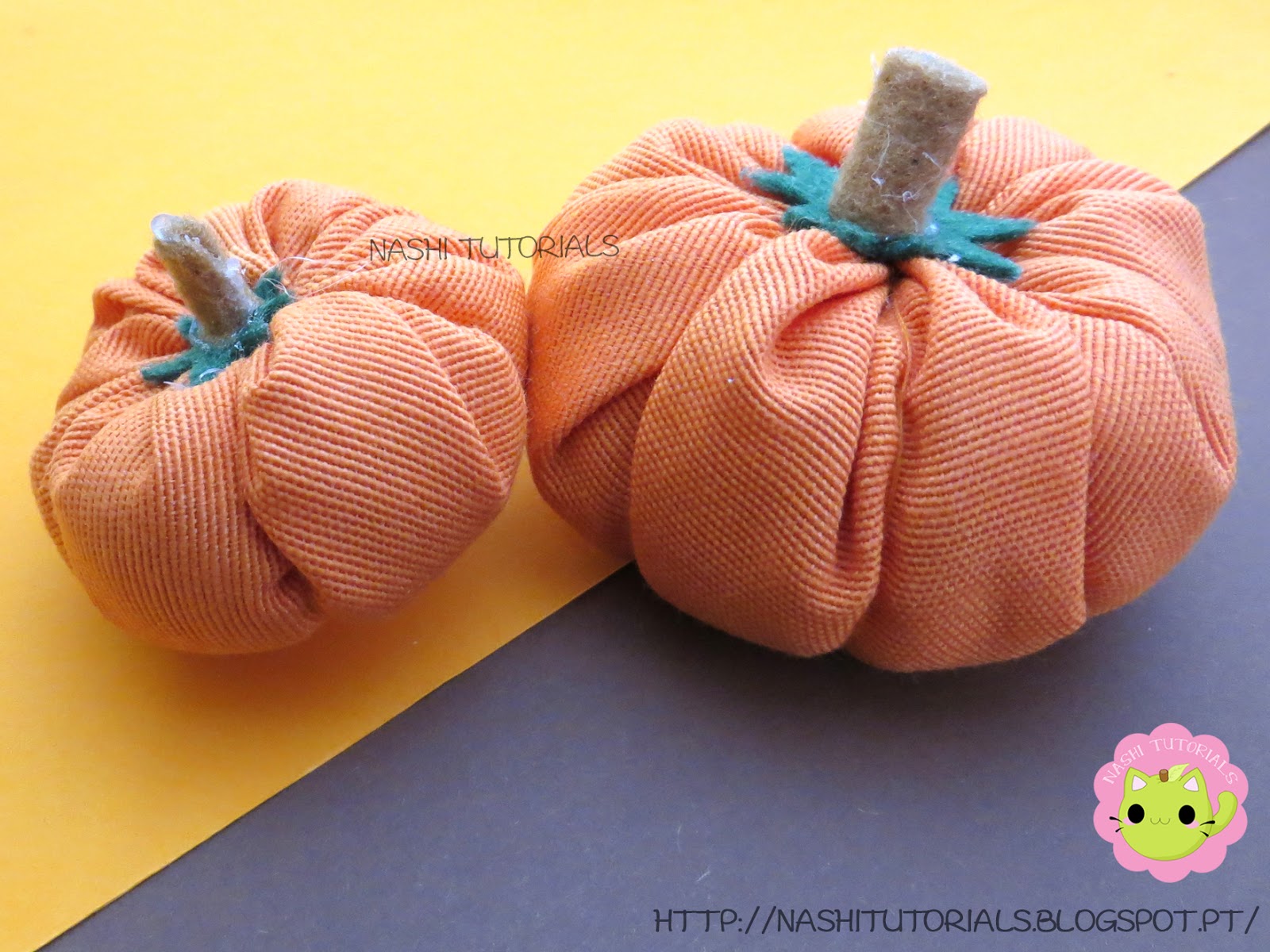 Nashi Tutorials: DIY: Easy Fabric Pumpkins