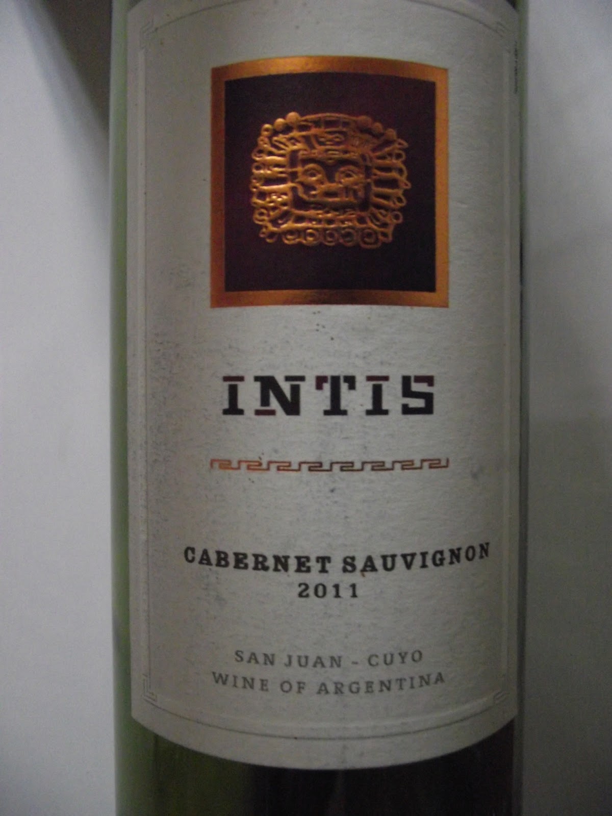 AMO VINHOS: Intis - Cabernet Sauvignon 2011