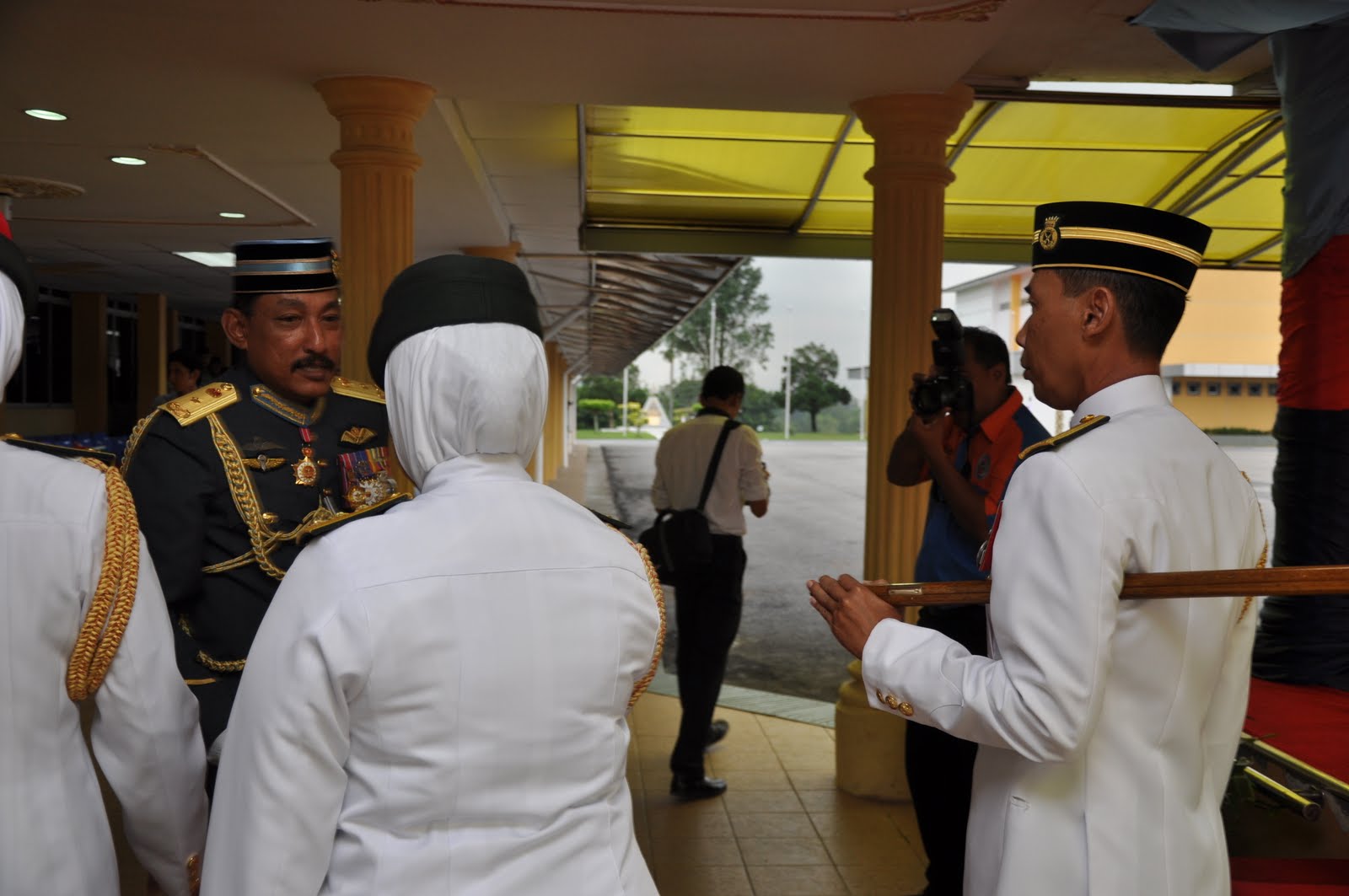 Me Myself: Comandant ceremony celebrates Dato' Amir to MINDEF