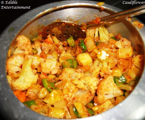 Edible Entertainment: Pav Bhaji | Mixed Veg Curry with Burger Buns