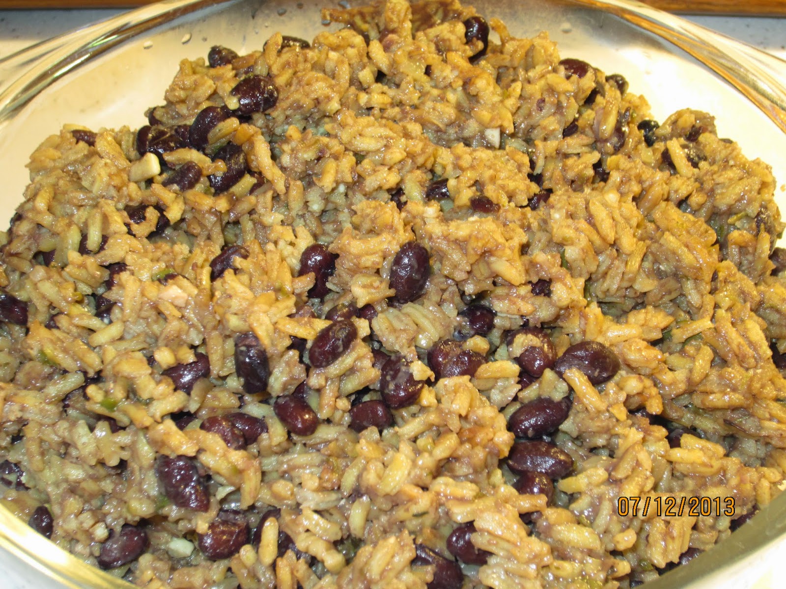 THE FOOD OF LOVE: Moros y Cristianos (black beans and rice)