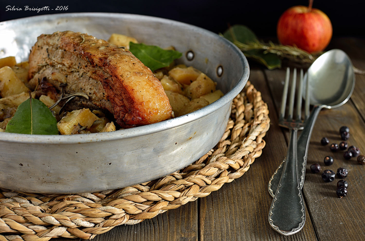 Mi piace e non mi piace: Pancia di Maiale al Forno con Patate e Mele