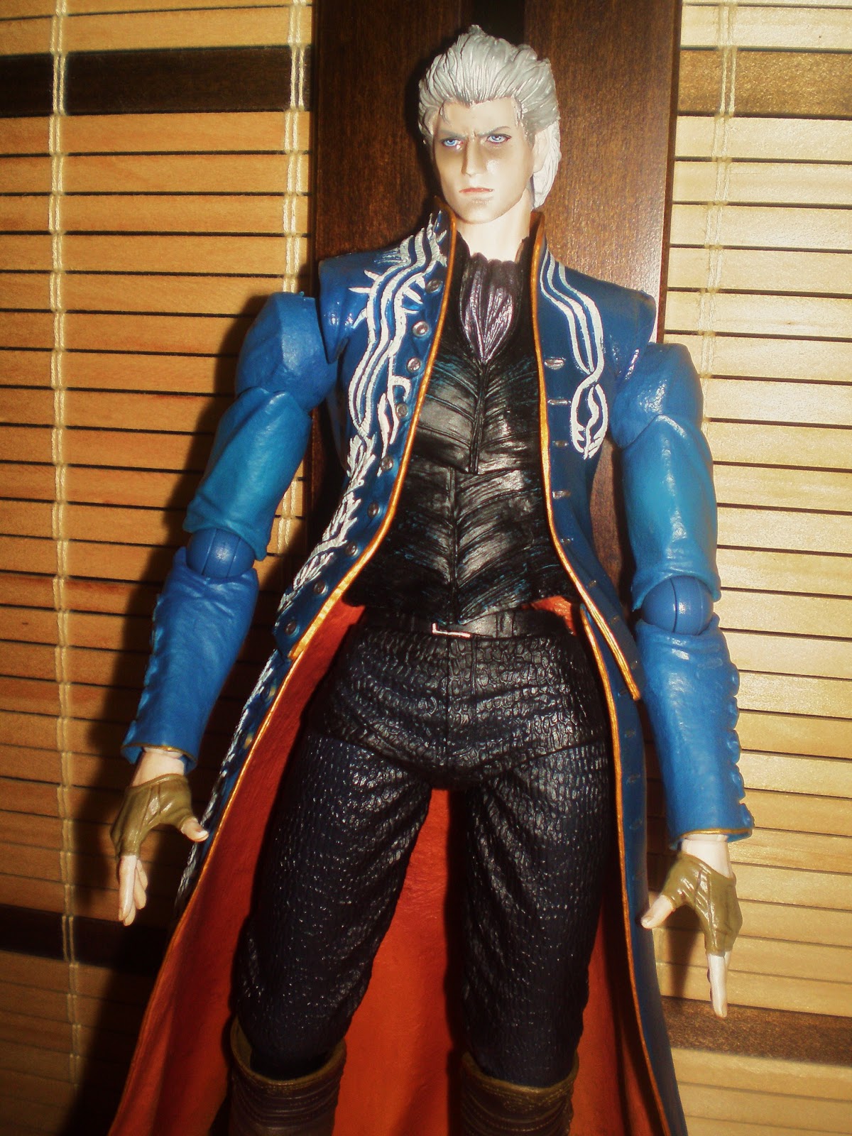 Angels and Summer: Play Arts Kai Vergil - Devil May Cry 3 Review