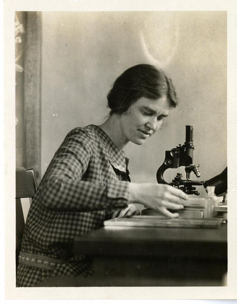 Women in Science – 51 Historical Vintage Pictures of American Female ...