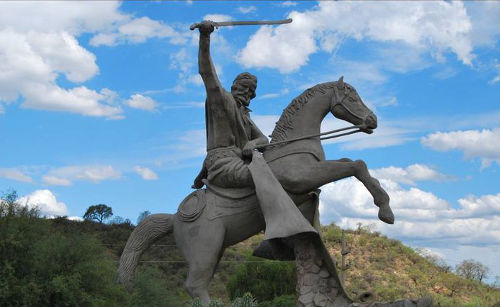 Por la Ruta de los Caudillos