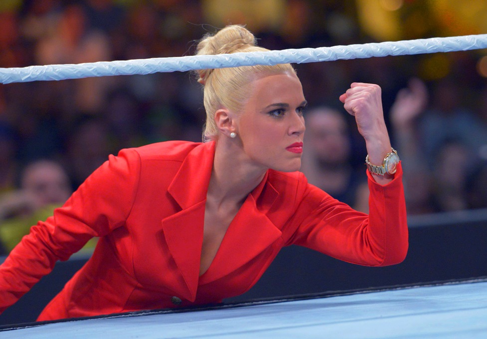 She's Fantastic: WWE Battle Pack Diva - LANA!