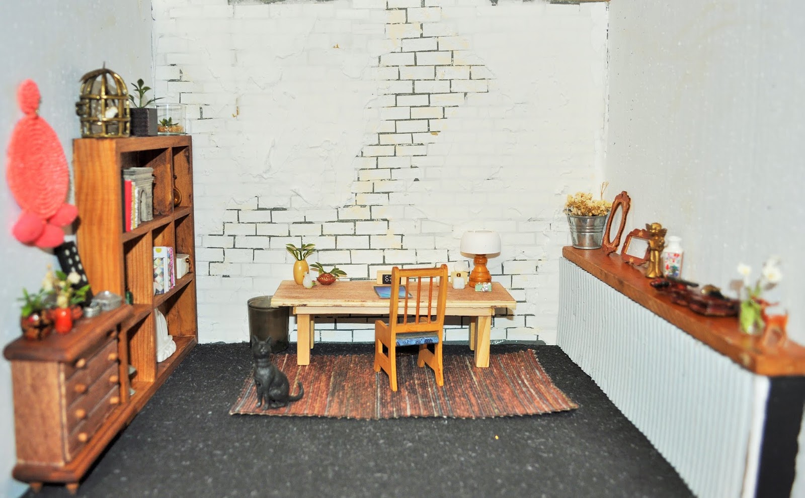Mind The Little Things: Miniature Office