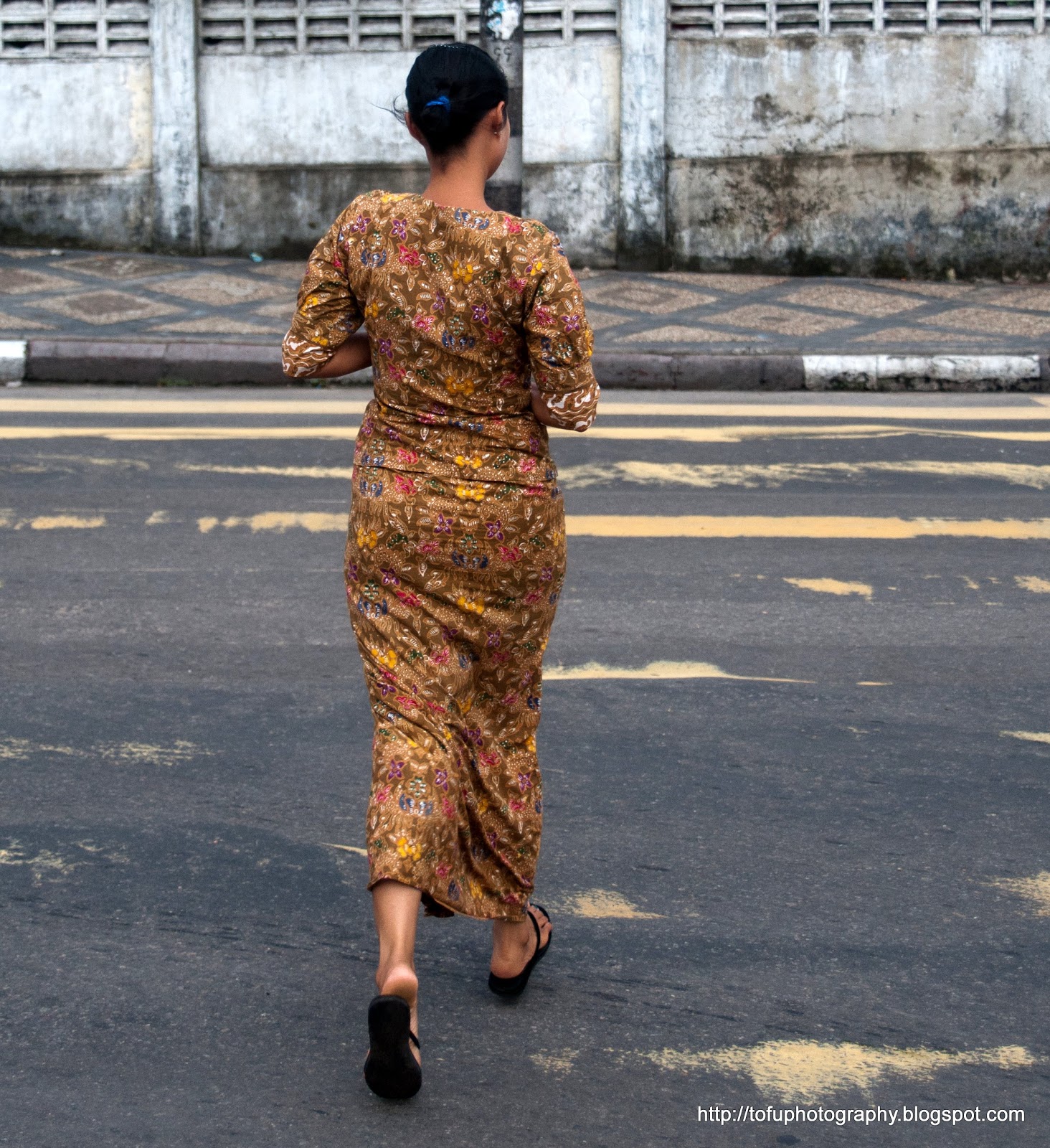 Tofu Photography: Lovely longyis