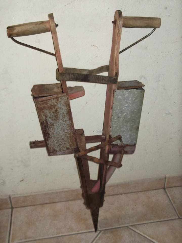 HISTÓRIA DE ROLÂNDIA : PLANTADEIRA MANUAL "MATRACA" - NORTE DO PARANÁ
