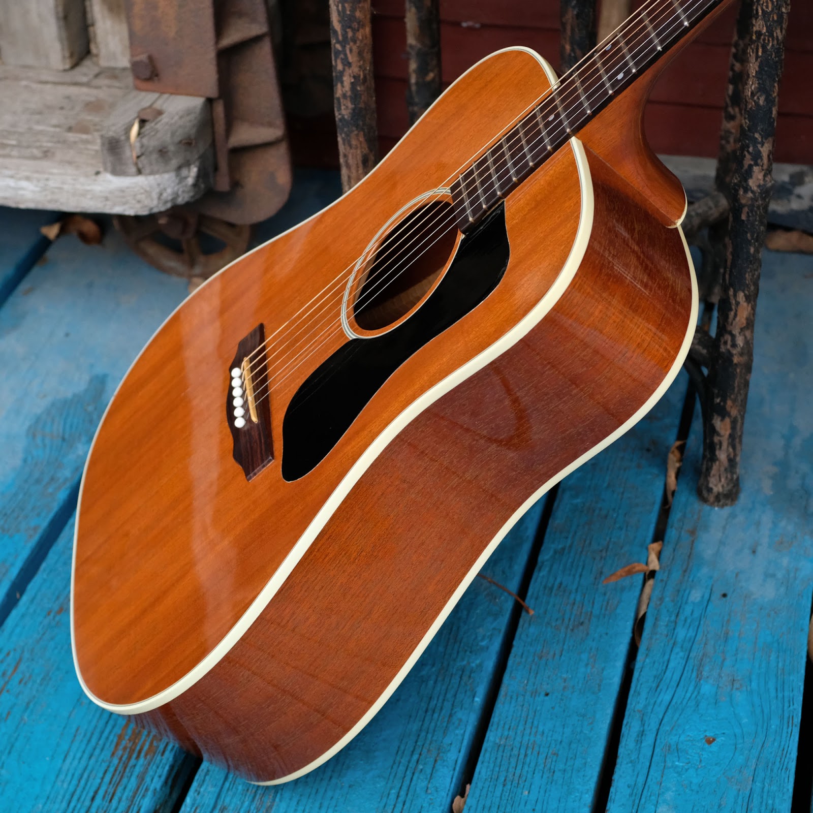 1987 Guild D-17 Dreadnought Guitar