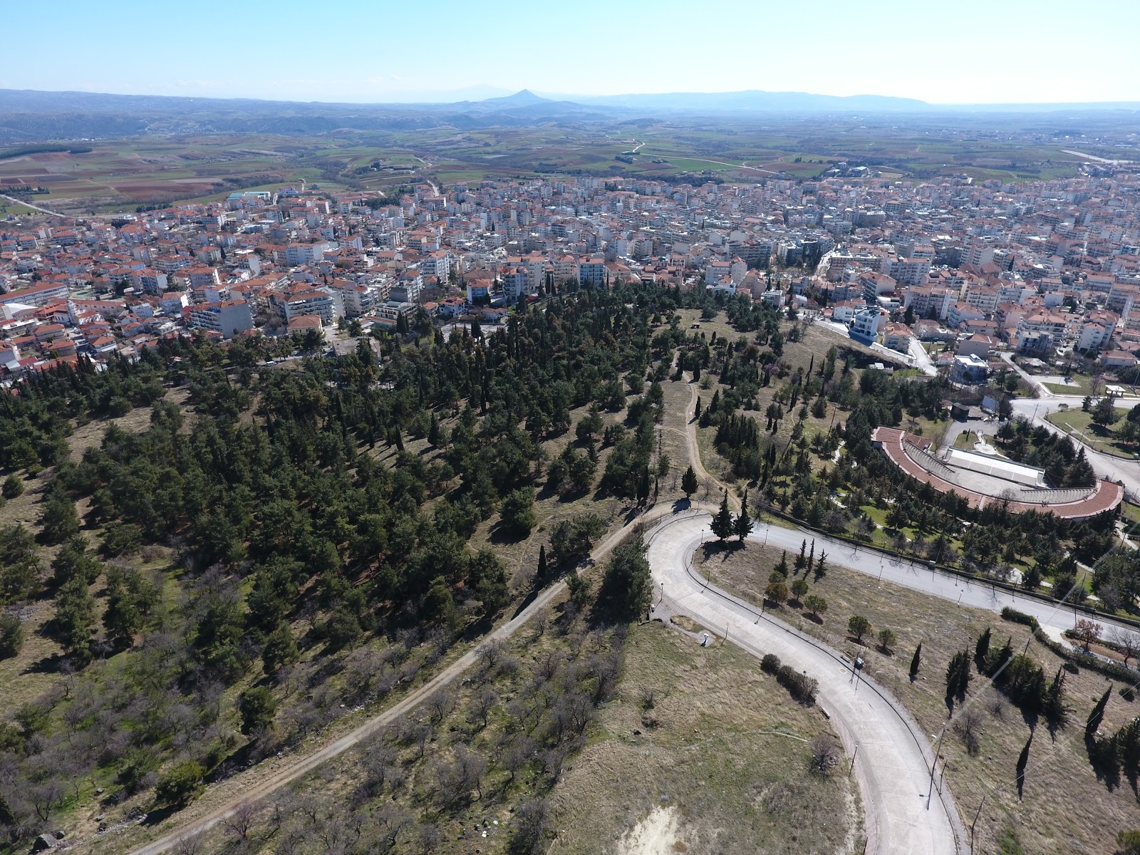 ΑΠΟΛΑΥΣΤΕ ΑΠΟ ΨΗΛΑ ΤΟΝ ΛΟΦΟ, ΤΟ ΚΙΛΚΙΣ,ΤΟ ΑΓΙΩΡΓΗ, ΤΟ ΘΕΑΤΡΟ ΚΑΙ ΤΟ ...