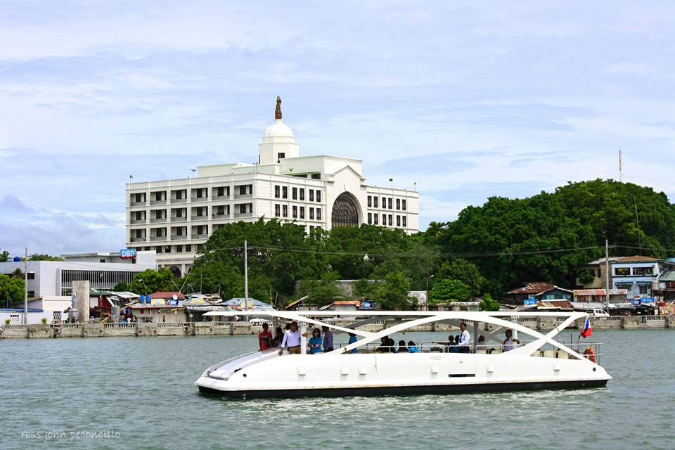 Iloilo River Cruise via Solar Boat