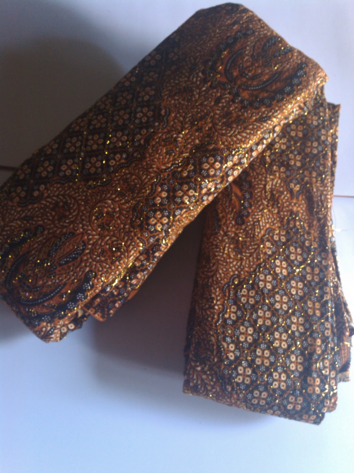 Pakaian Adat Jawa: Jarik(kain batik)