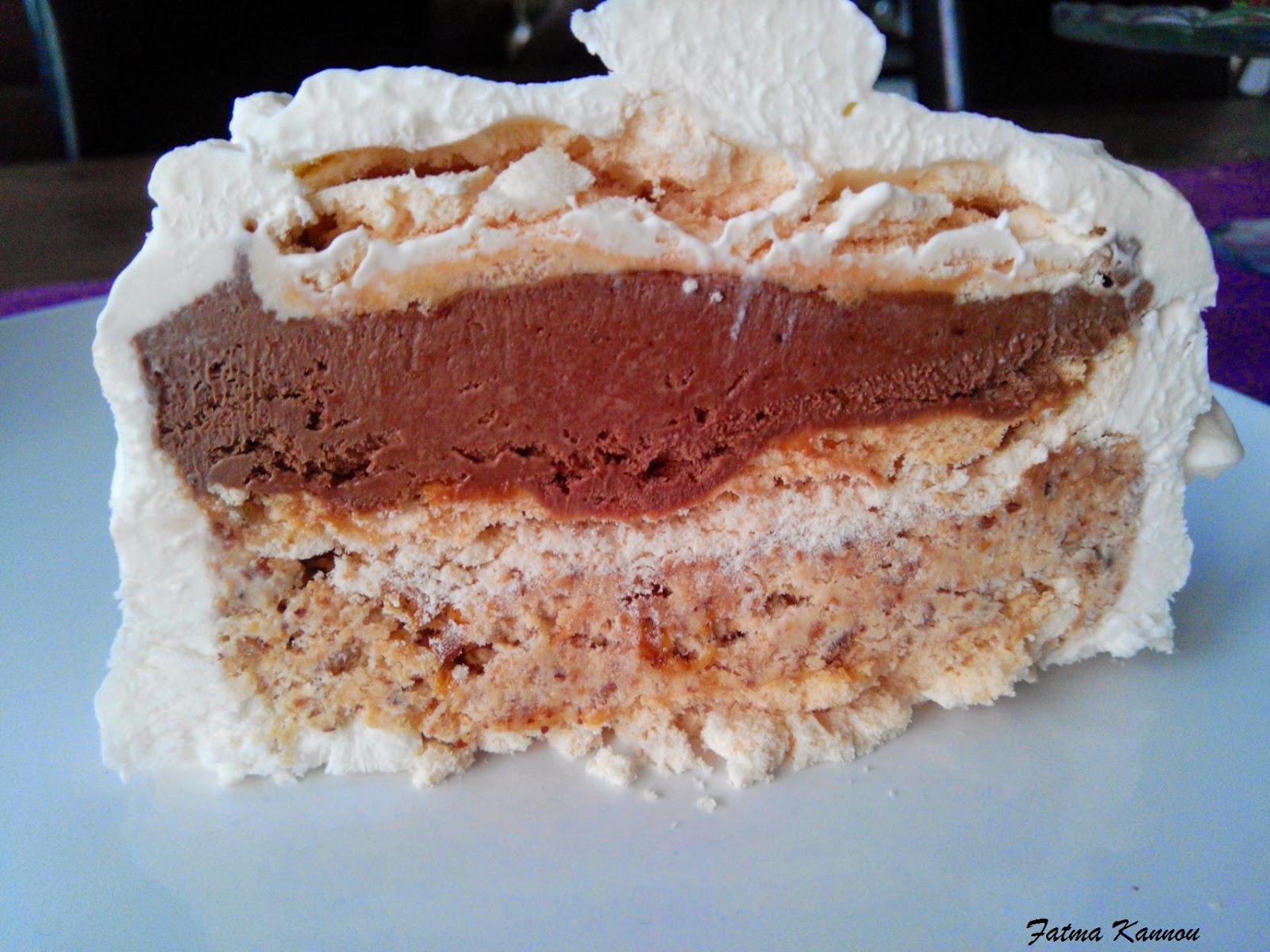 Les doigts de Fatma: Vacherin vanille praliné, chocolat. Façon Alfred.