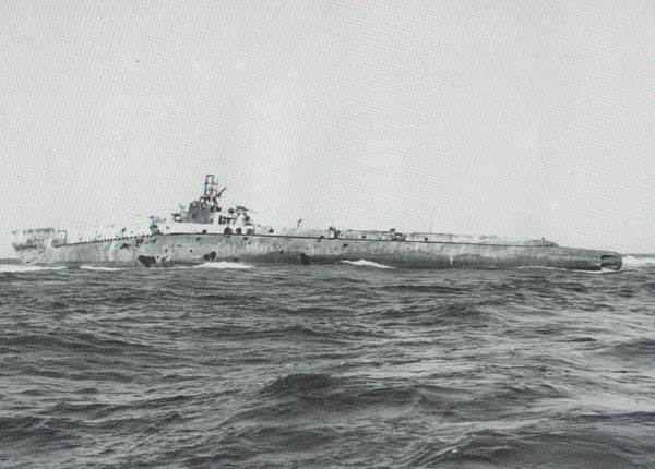 GRANDPA'S NAVY: All the Photos of the Darter Wreck, 1944-1998