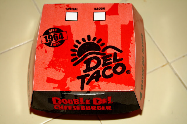 An Immovable Feast: Fast Food Review: Del Taco Double Del Cheeseburger