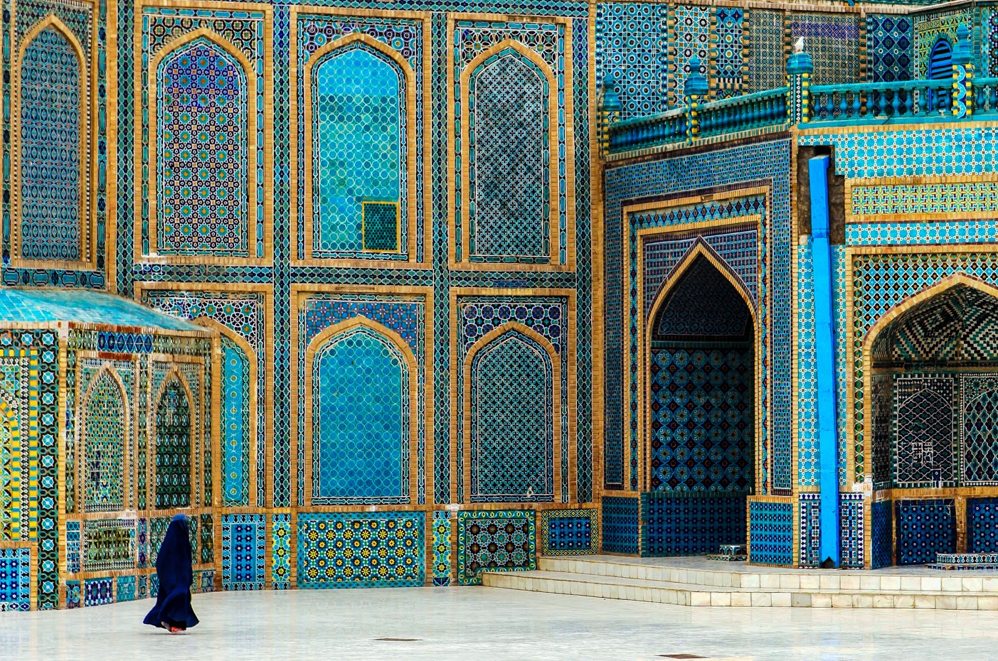 Hazrat Ali the Blue Mosque - Afghanistan - Islamic Finder - Lectures ...