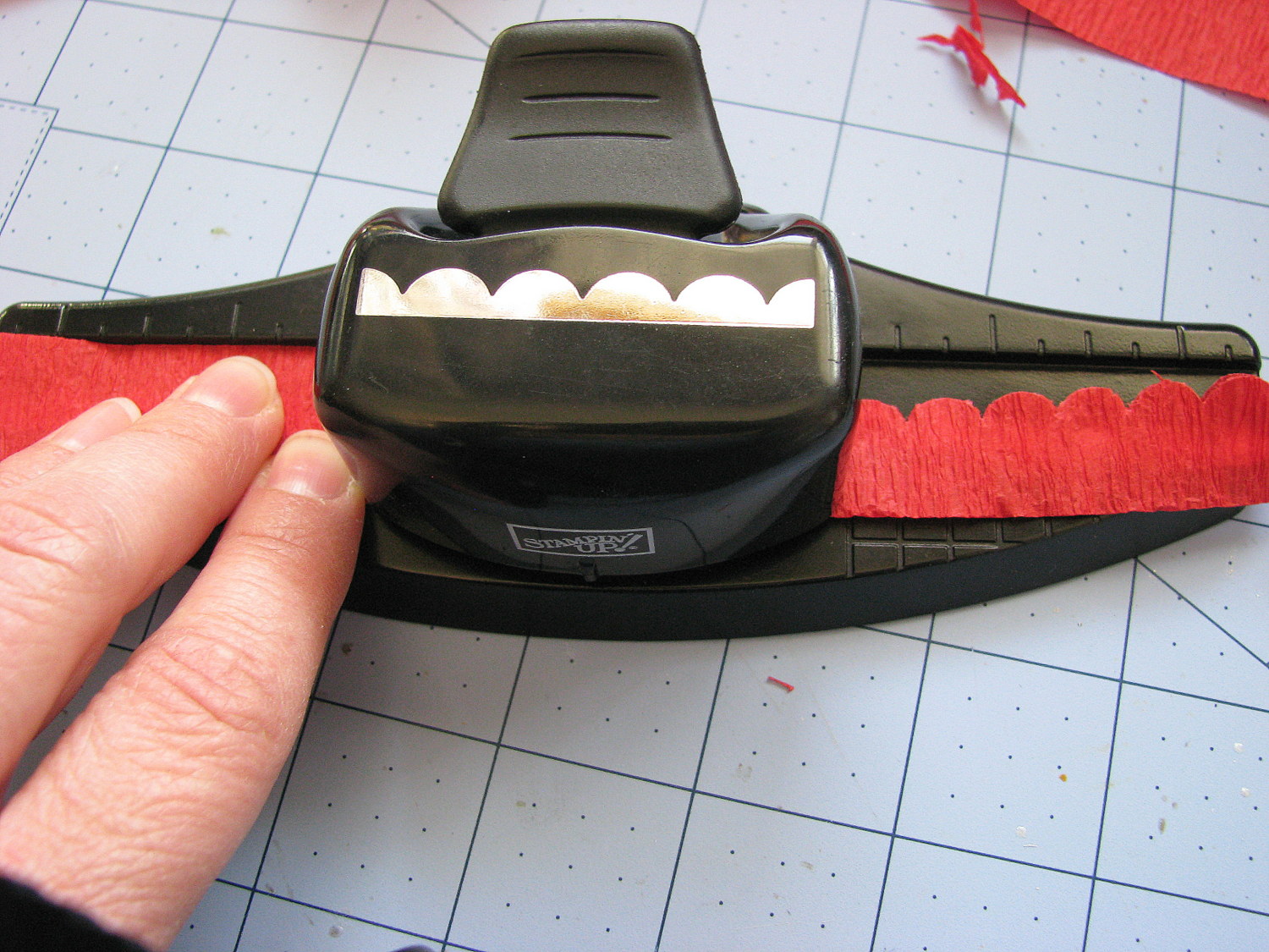 dancing in the rain: Crepe Paper Tutorial - My Creative Scrapbook