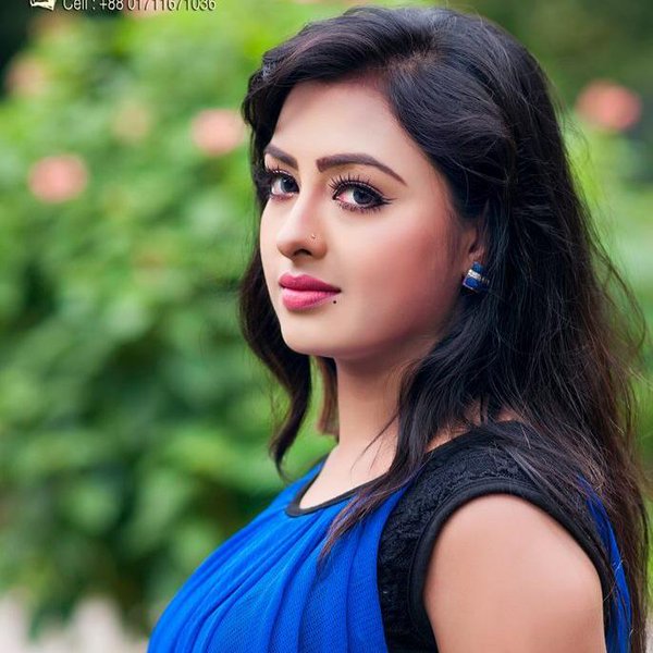 Best tanha tasnia photo