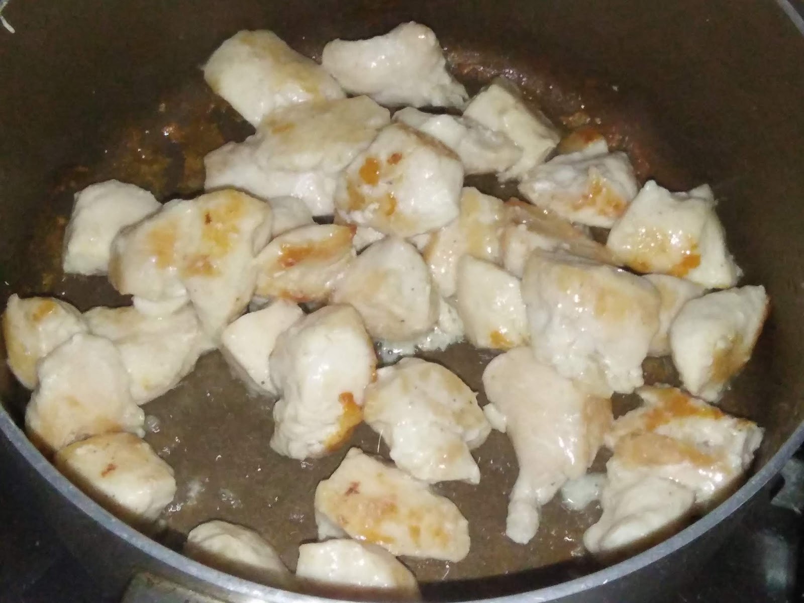 Cooking Pleasure: CHICKEN CUBES IN BLACK PEPPER SAUCE