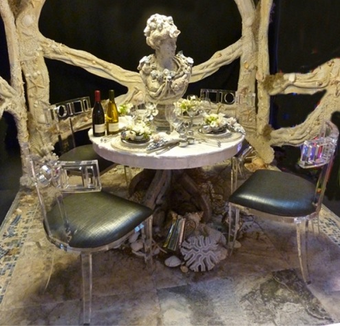 * T h e * V i s u a l * V a m p *: Plaster Mania