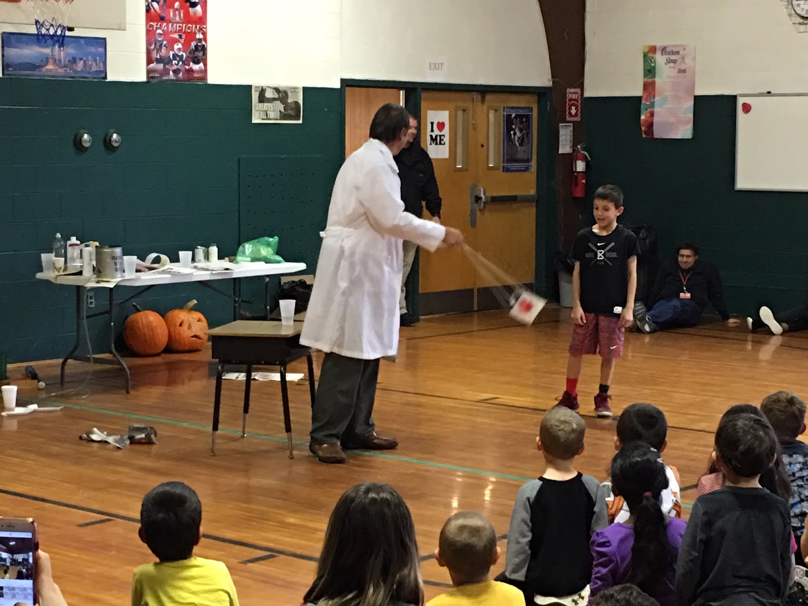 Pine Glen Elementary School Principal's Blog: Science Assembly