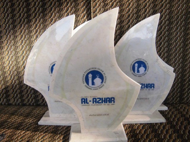 VANDEL AL-AZHAR, CUSTOM DESIGN UNIK | Pusat Piala Trophy Marmer Dan ...