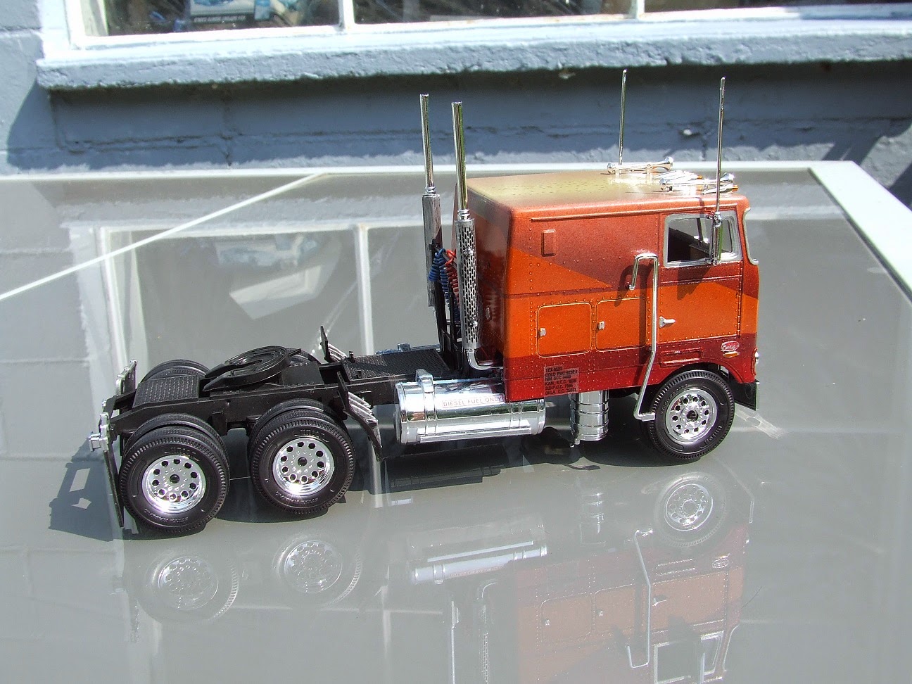 Matts4LittleWheels: Peterbilt 352 Cabover