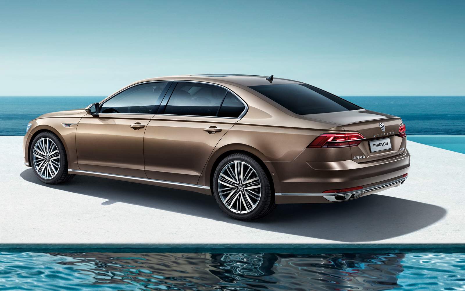 VW Phideon: sedã de luxo enfrenta BMW Série 5 e Classe E