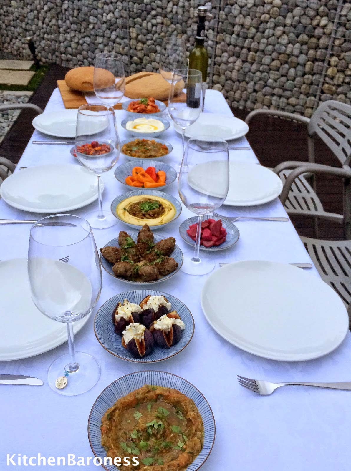 KitchenBaroness: Beef Kafta - Lebanese Meatballs