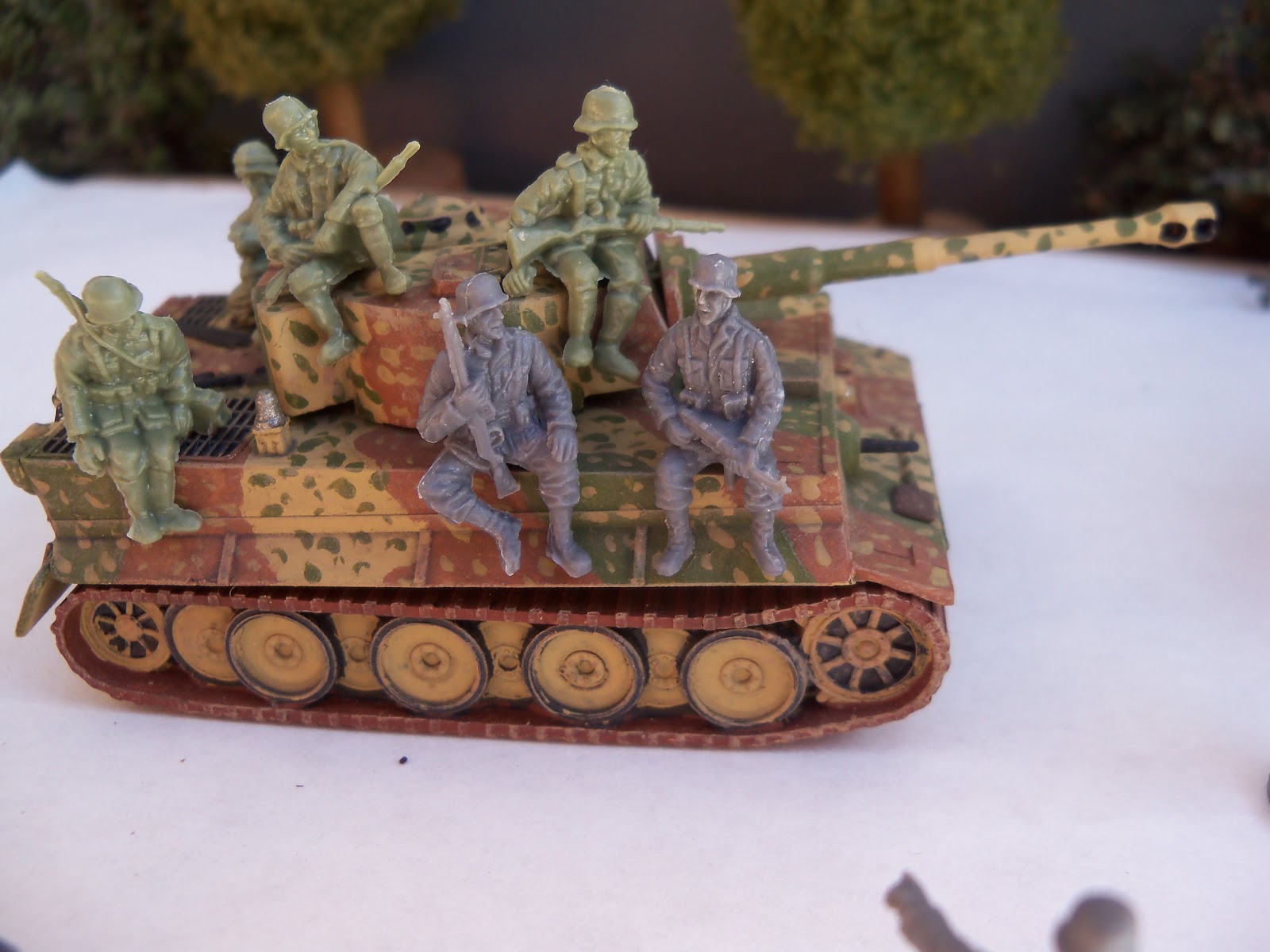 Bunker Talk: HaT & Caesar Tank Riders