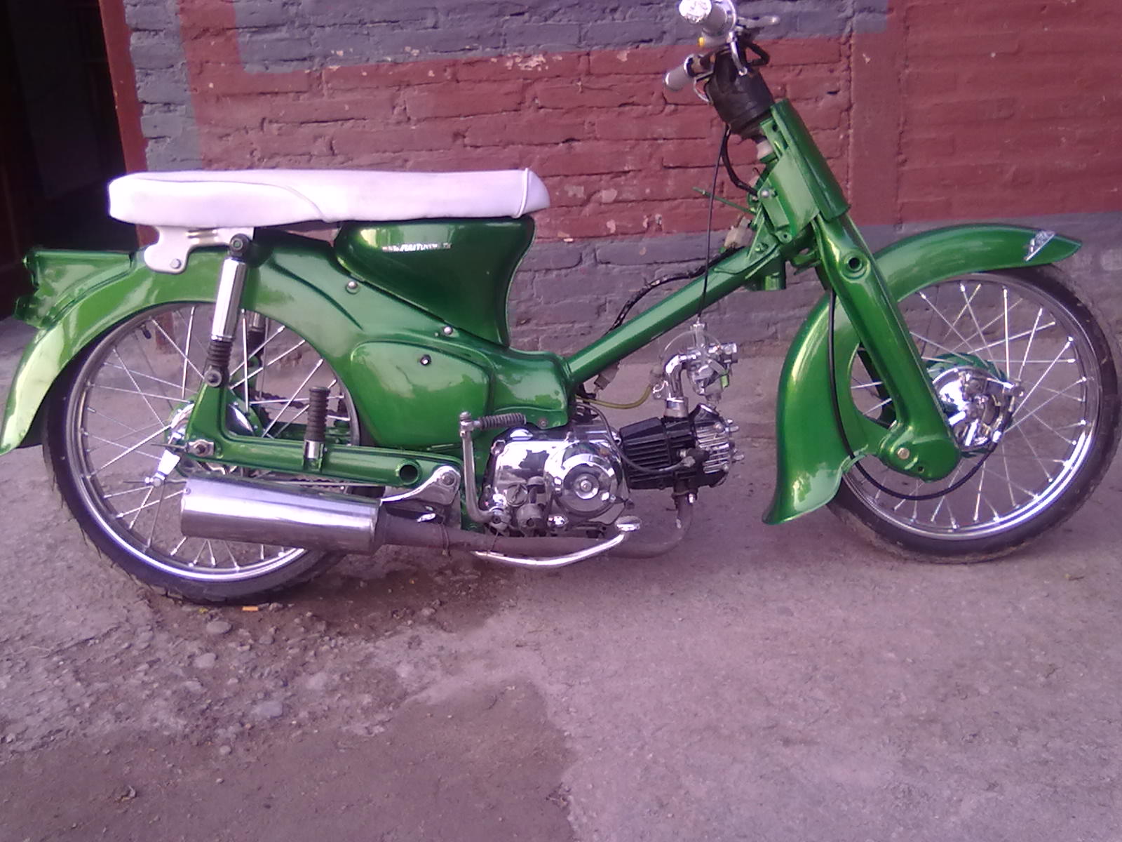 Full Tuning: c-90 repacion de chapa pintura, tapizado y cromados de ...