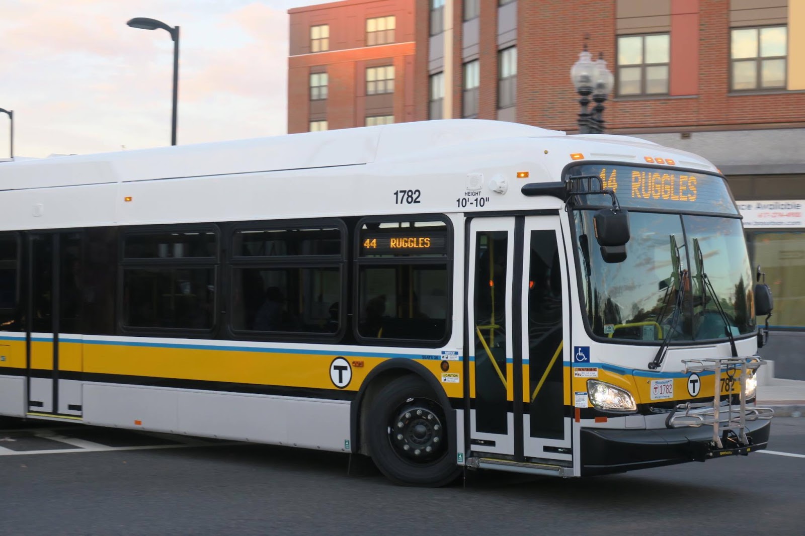 Transit Tales: Race for the New Bus! | Miles in Transit