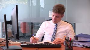 The Storyteller: 7 Qualities Of A Good Employee