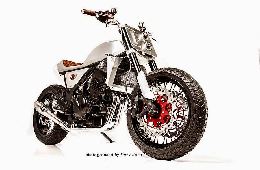 X1st Urban Tracker. - RocketGarage - Cafe Racer Magazine