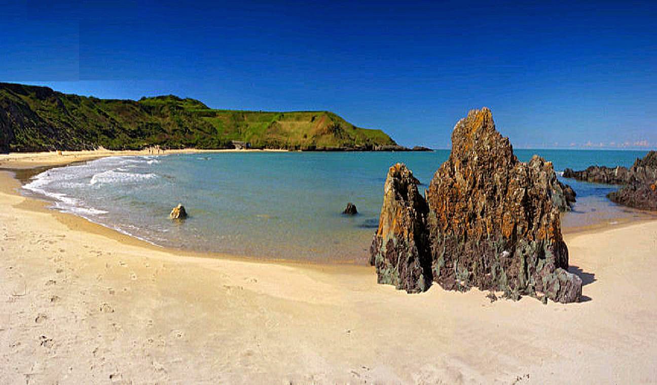 I-Visit The World!: Five Family-Friendly Beaches of Snowdonia