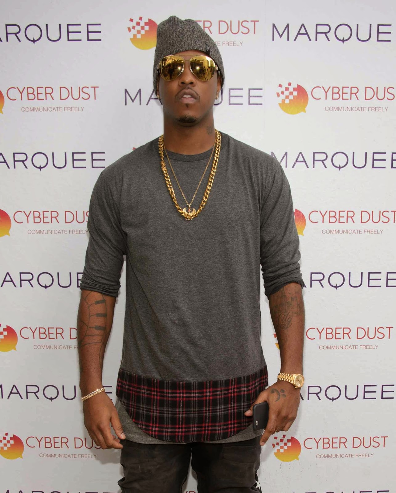 JEREMIH HOSTS WINTER POOL PARTY AT MARQUEE