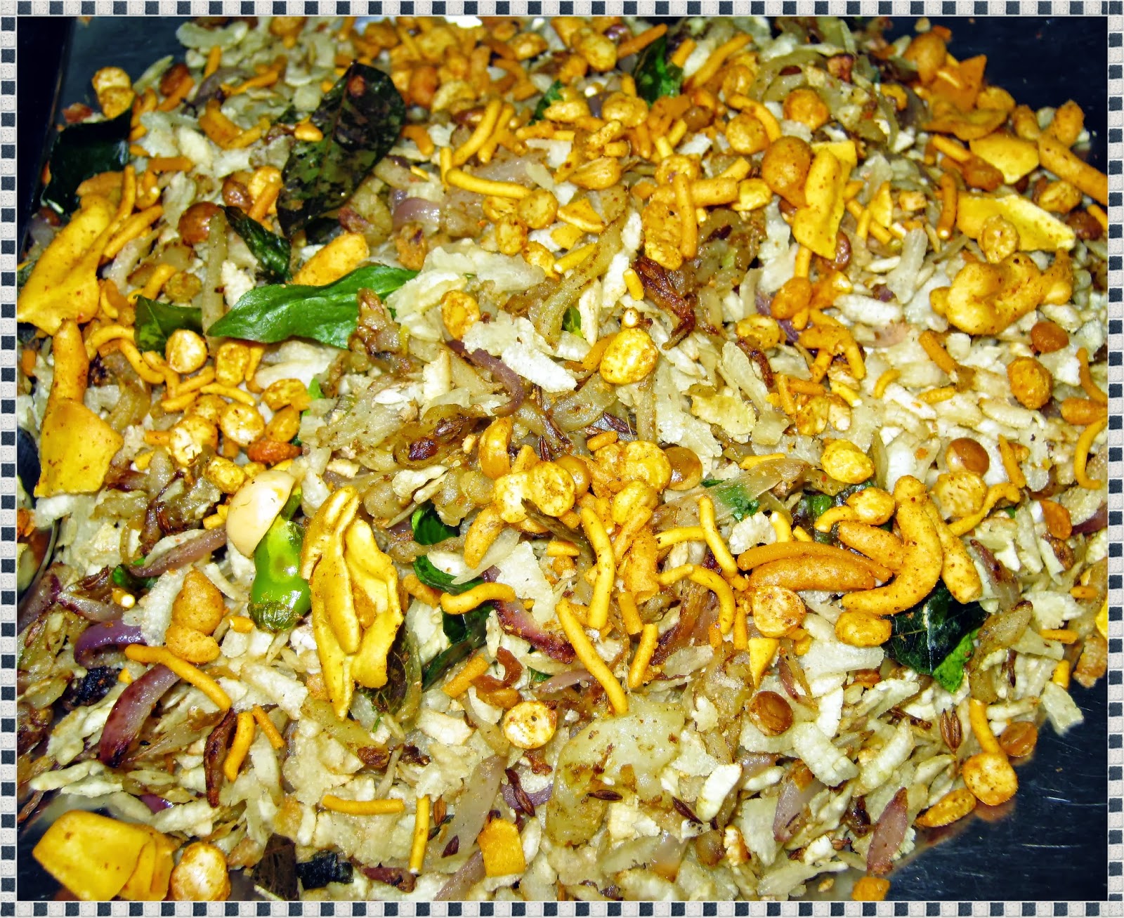 Kunmun's Delicious Kitchen: CHUDA-ALOO MIXTURE IN DESHI STYLE (POHA ...